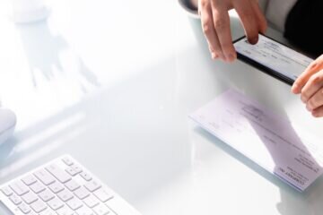 O que é cheque caução? Entenda para que serve - Notícias Concursos