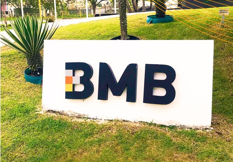 BMB Mode Center ABRE CARGOS no Rio de Janeiro - Notícias Concursos