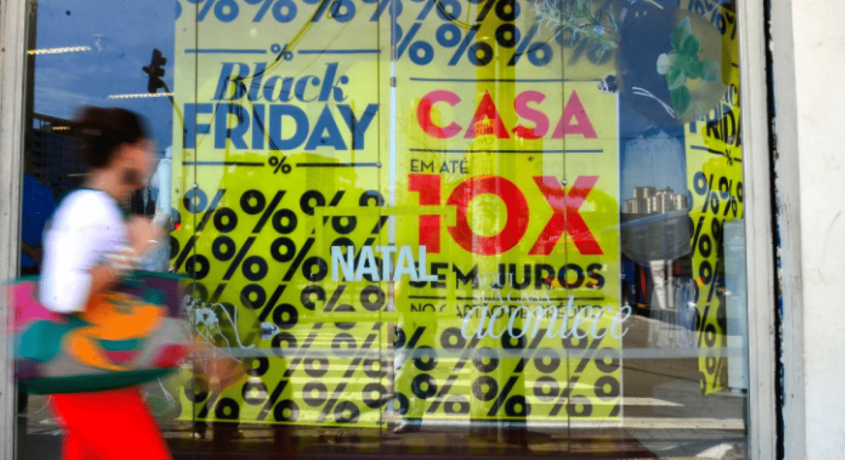 素人騎乗位中出し